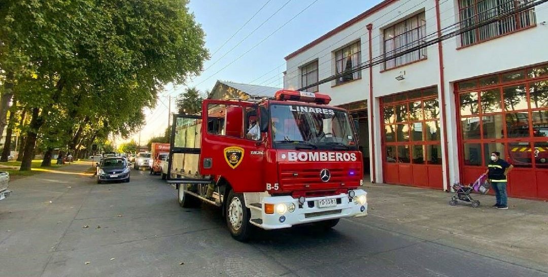 Linares: Concejal Ávila apoya inversión para un cuartel de bomberos en ... Linares: Concejal Ávila apoya inversión para un cuartel de bomberos en ...