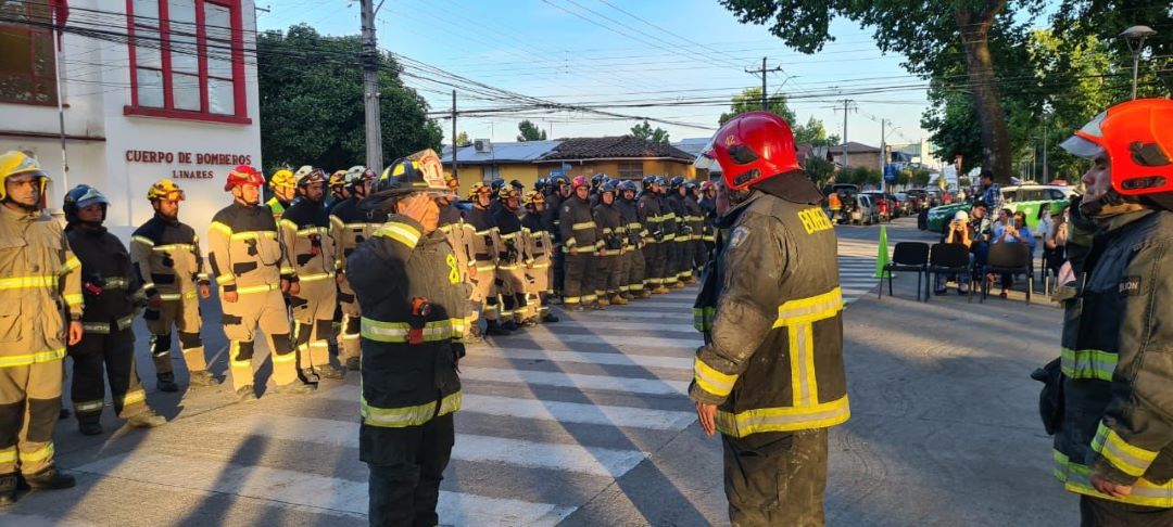 Nueva directiva del cuerpo de bomberos de Linares da inicio a periodo 2024-2025 - Linares en Línea